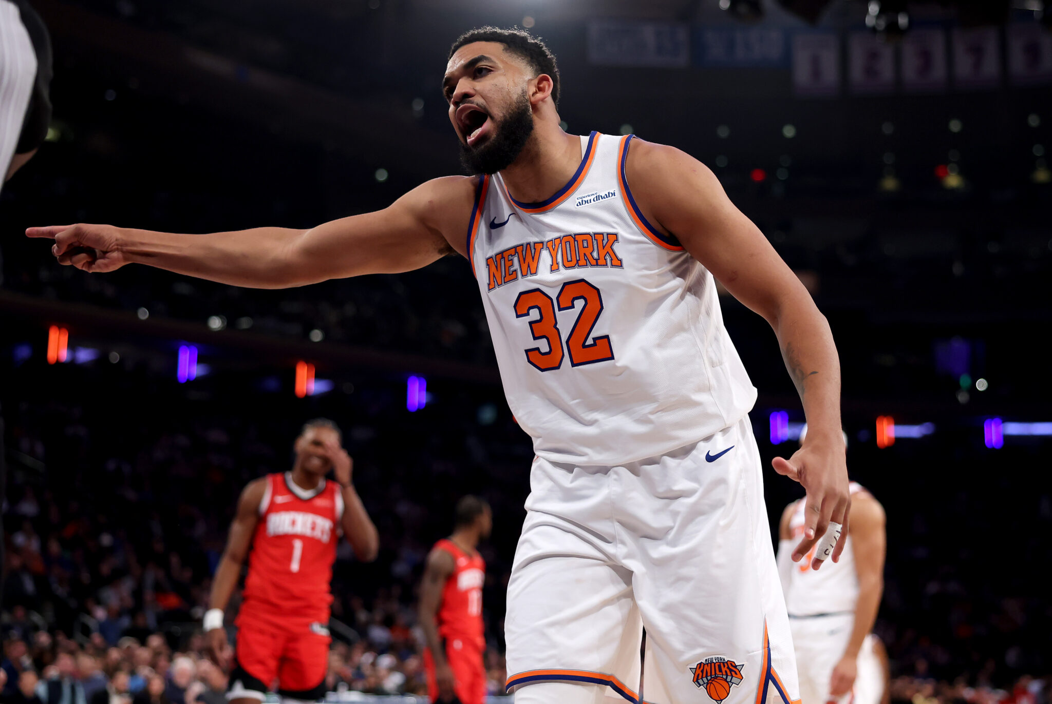 Knicks vs. Rockets Preview: How, who to watch in Saturday night fight