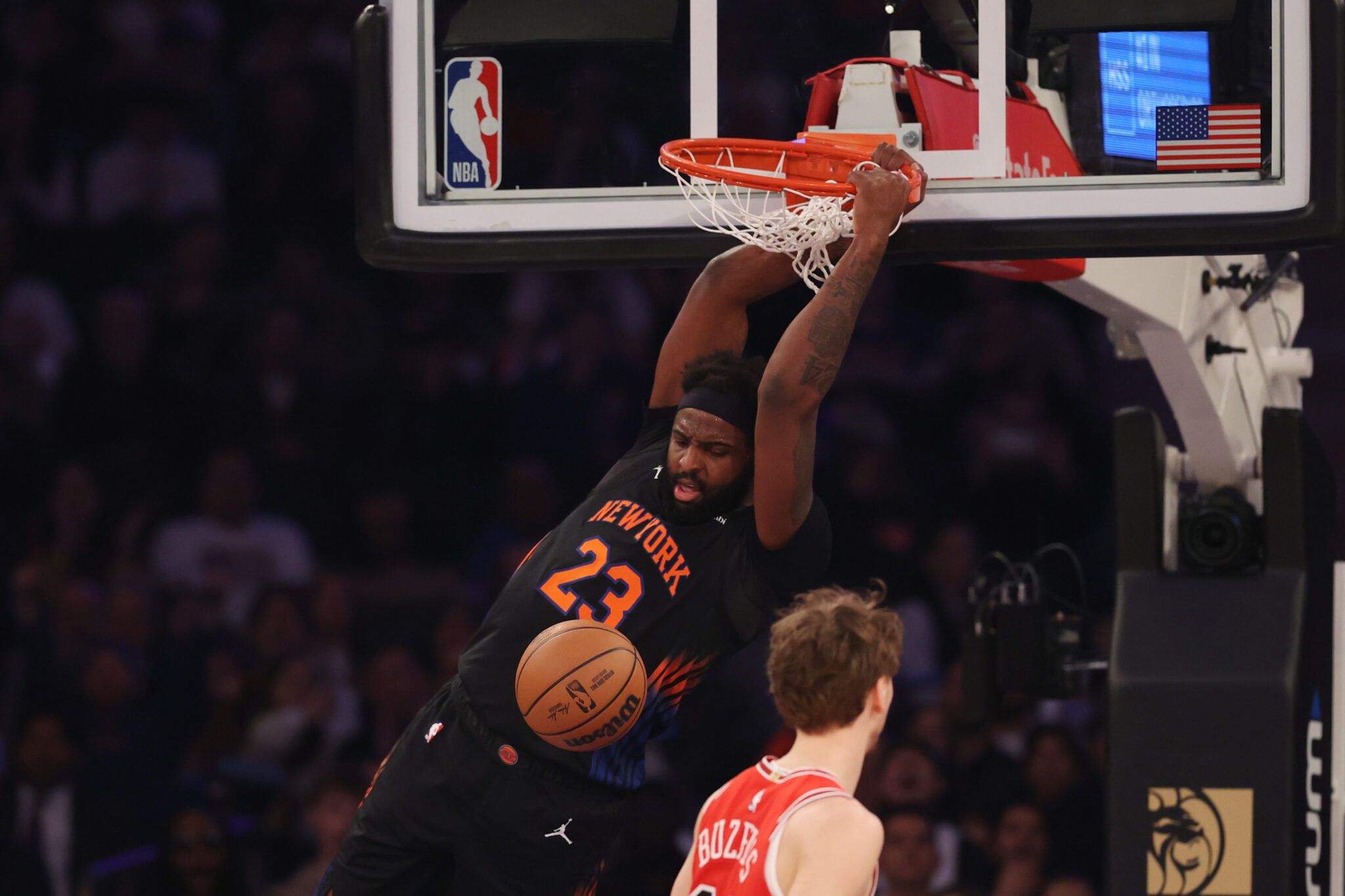 Chicago wire-to-wire: Knicks bully Bulls for 50th win (Highlights)